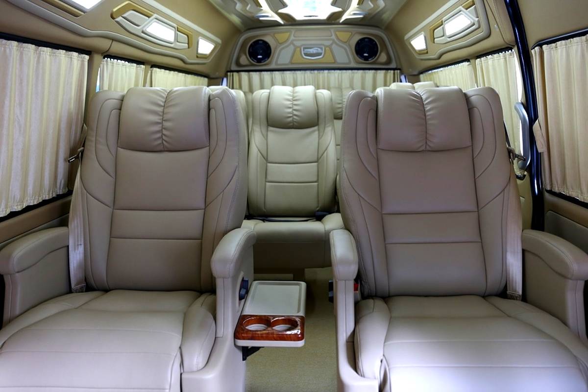 Toyota Commuter VIP for Rent | Phuket Car Rental
